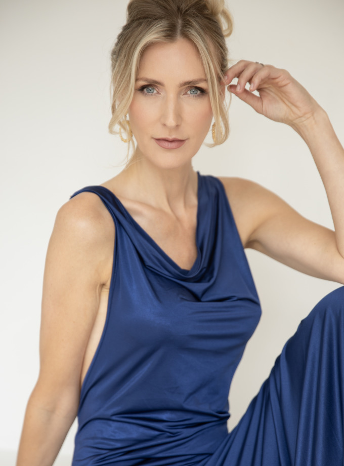 Kim R | Female model | Source Models model agency | 227196