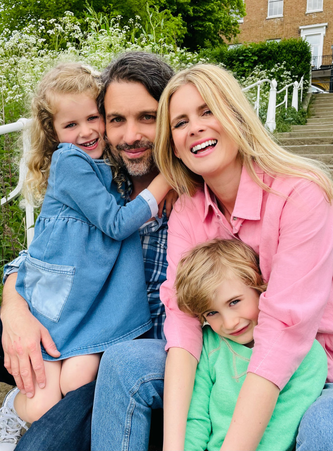 Model families | Families for advertising and commercial work.