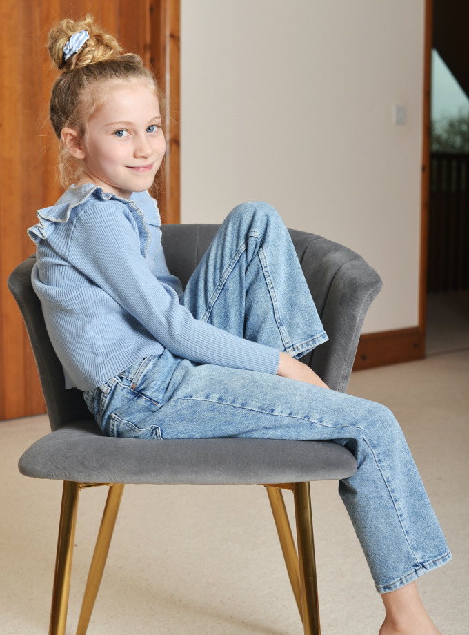 Lily T | Child model | Source Models model agency | 227053