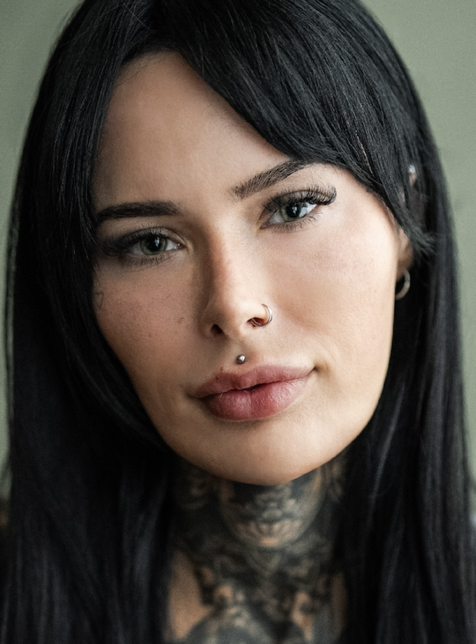 Louanna J | Female model | Source Models model agency | 268522