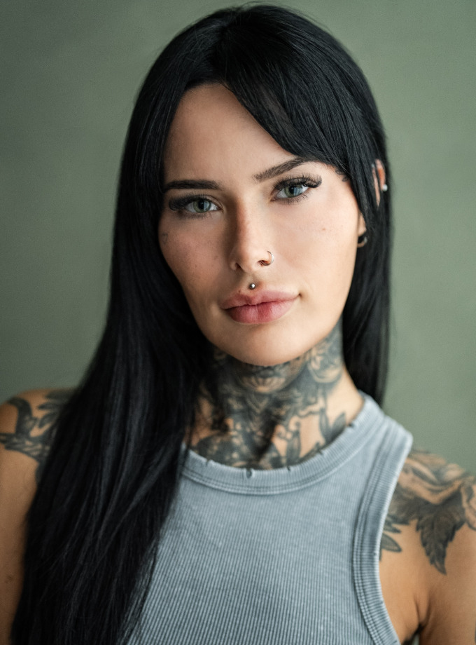 Louanna J | Female model | Source Models model agency | 268522