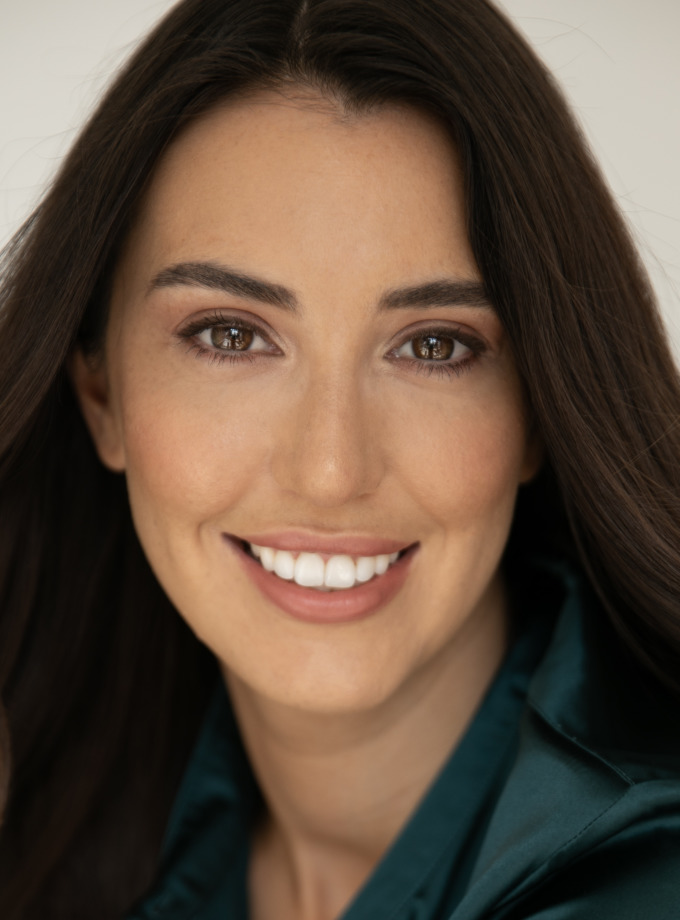 Lucy L | Female model | Source Models model agency | 31723
