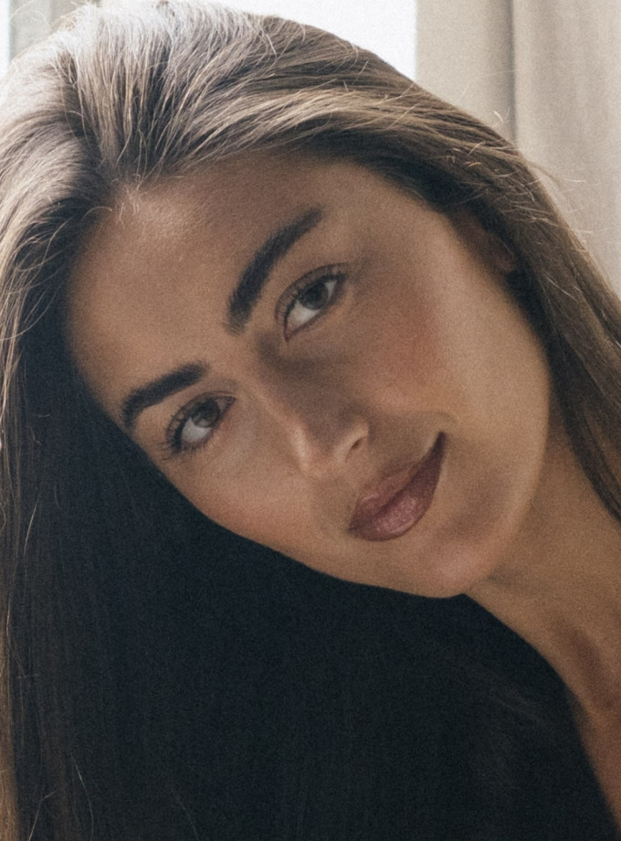 Female Model Agency in London, UK - Source Models