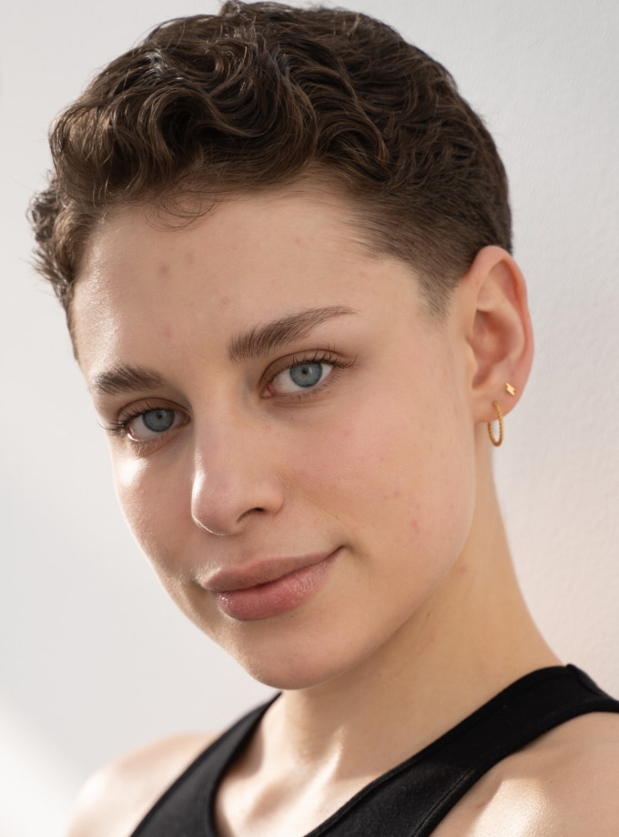 Female Model Agency in London, UK - Source Models