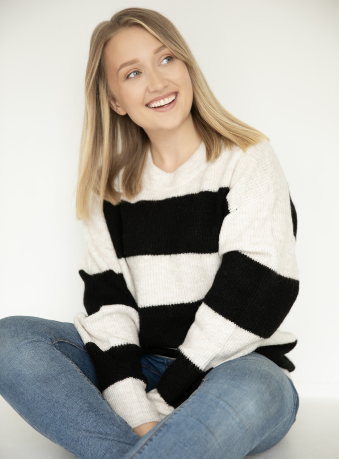 Megan C | Female model | Source Models model agency | 264006