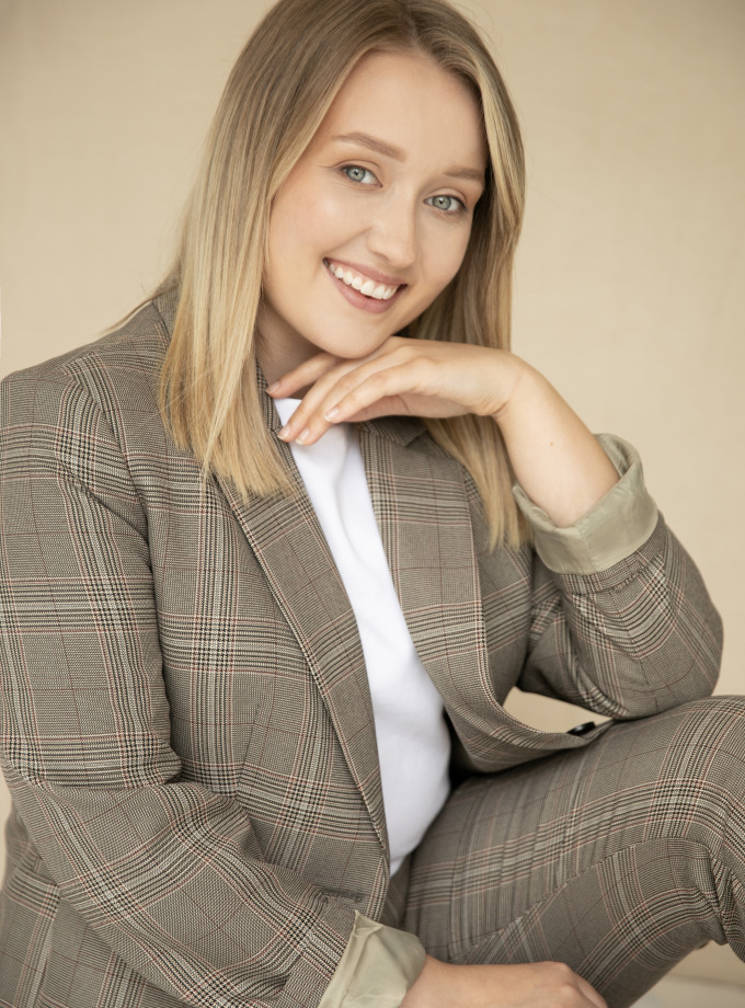 Megan C | Female model | Source Models model agency | 264006