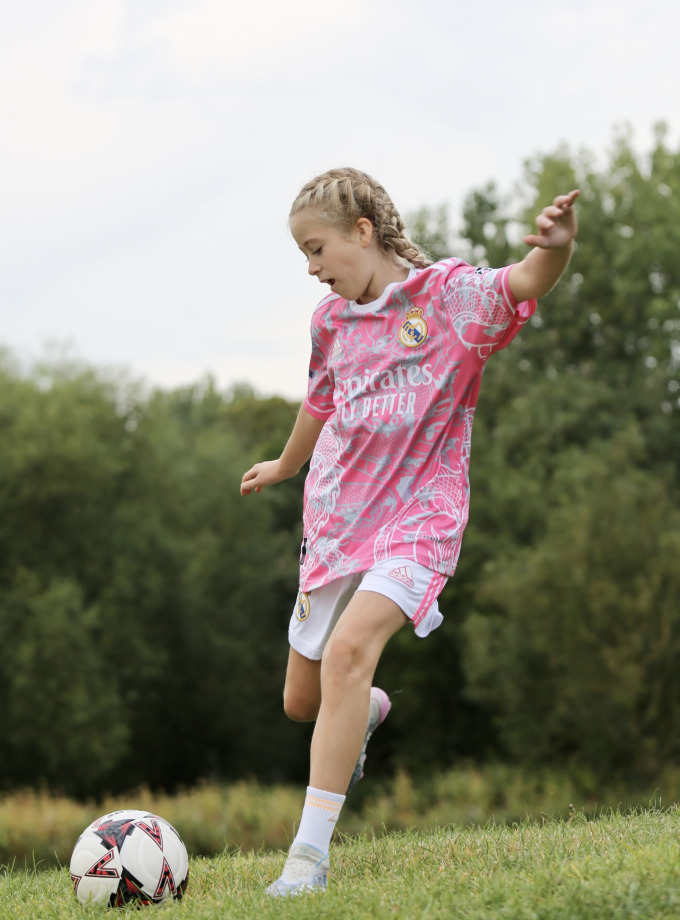 Mia W | Child model | Source Models model agency | 214705