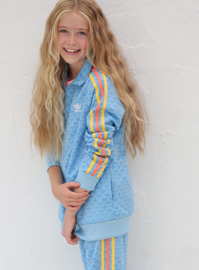 Mia W | Child model | Source Models model agency | 214705
