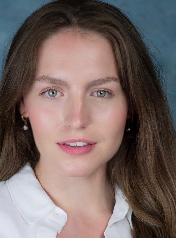 Female Model Agency in London, UK - Source Models