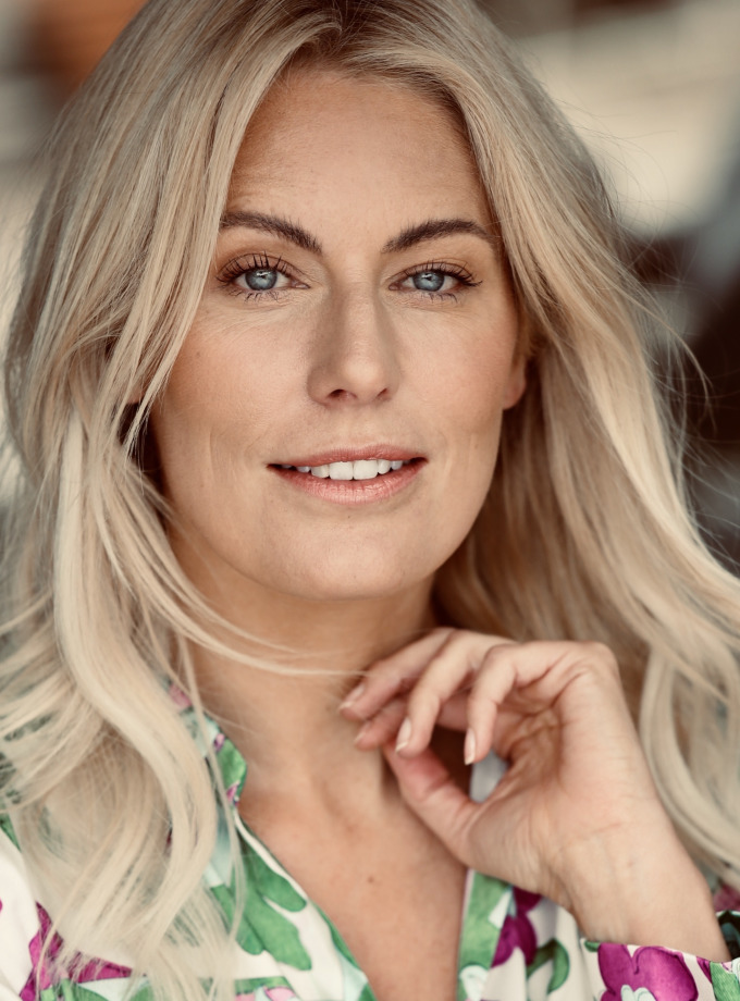 Nicola F | Female model | Source Models model agency | 220772