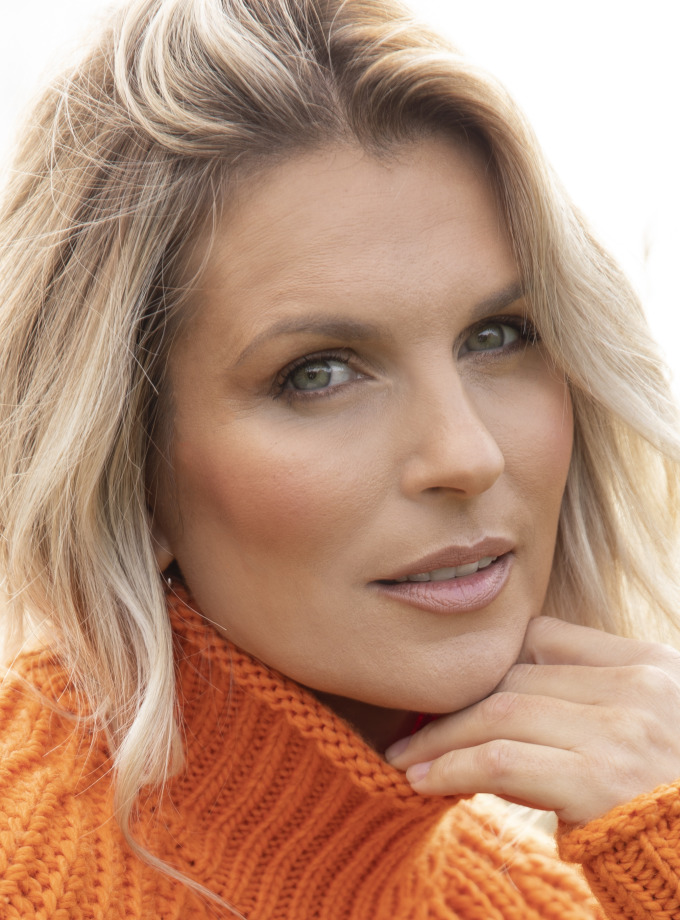 Nikki C | Female model | Source Models model agency | 31898