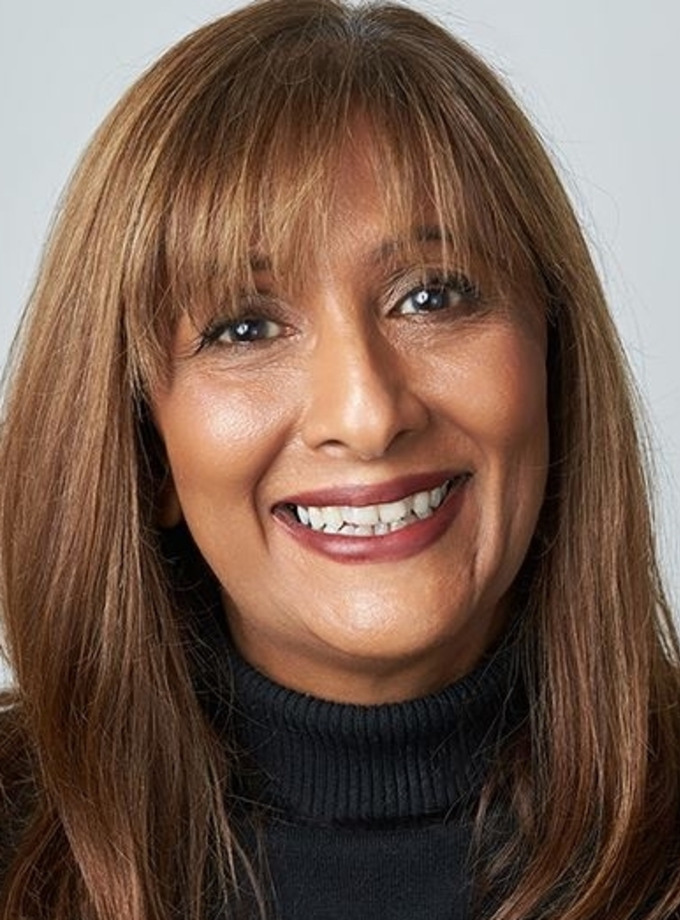 Niru P | Female model | Source Models model agency | 266483