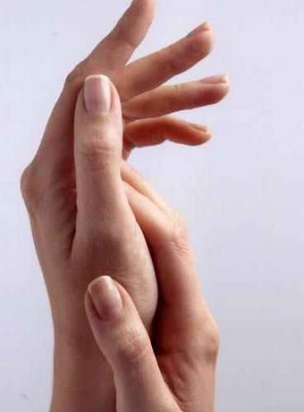 Sarah LM - Hands | Speciality models | Source Models model agency | 192322