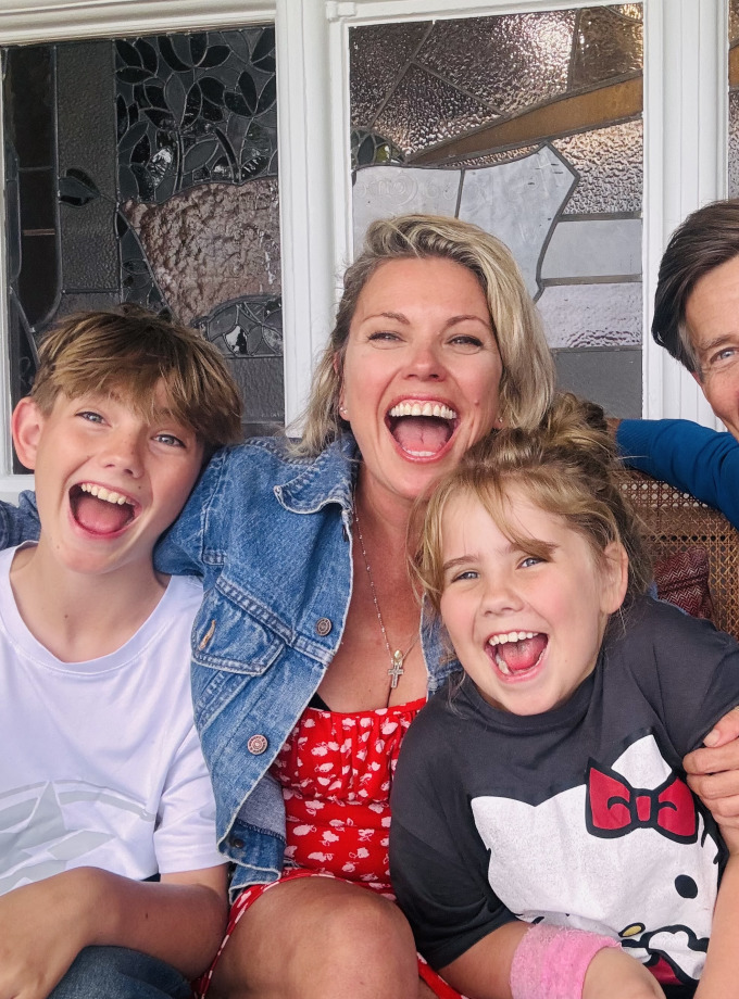 Model families | Families for advertising and commercial work.