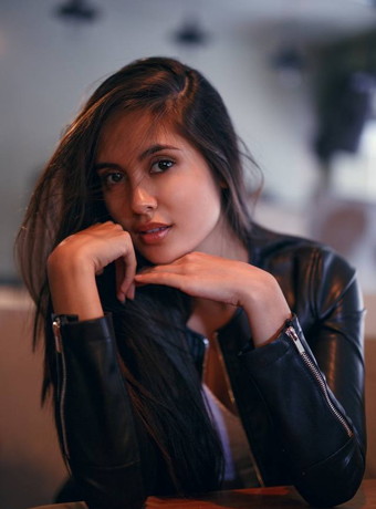 Stephanie L | Female model | Source Models model agency | 231729