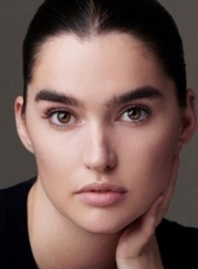 Female Model Agency in London, UK - Source Models