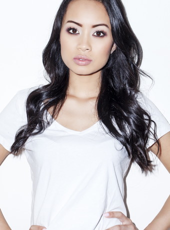 Van P | Female model | Source Models model agency | 109482