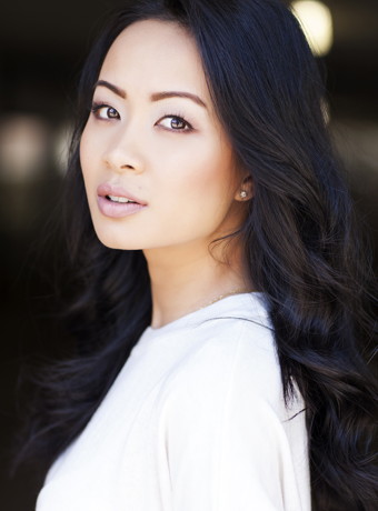 Van P | Female model | Source Models model agency | 109482