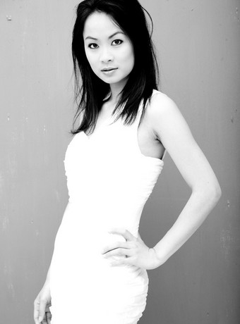 Van P | Female model | Source Models model agency | 109482