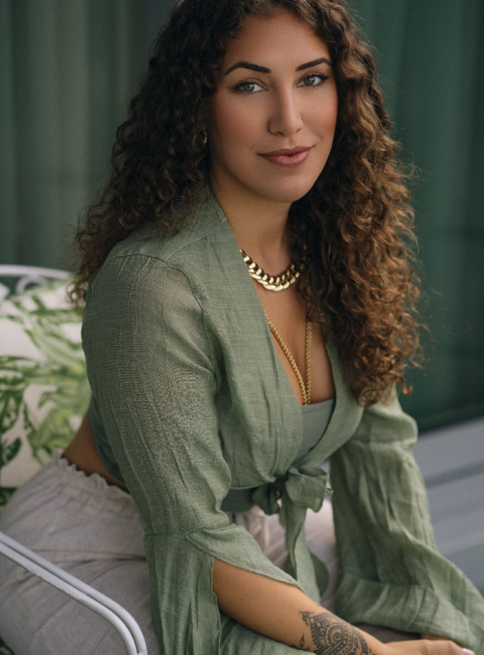 Yasmine A | Female model | Source Models model agency | 264245