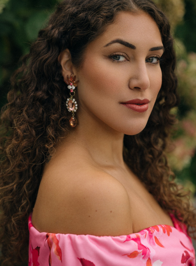 Yasmine A | Female model | Source Models model agency | 264245