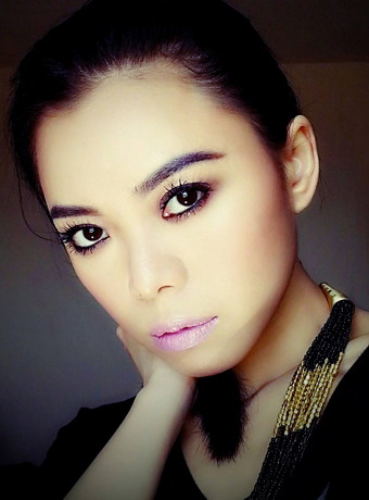 Yennis C | Female model | Source Models model agency | 213222