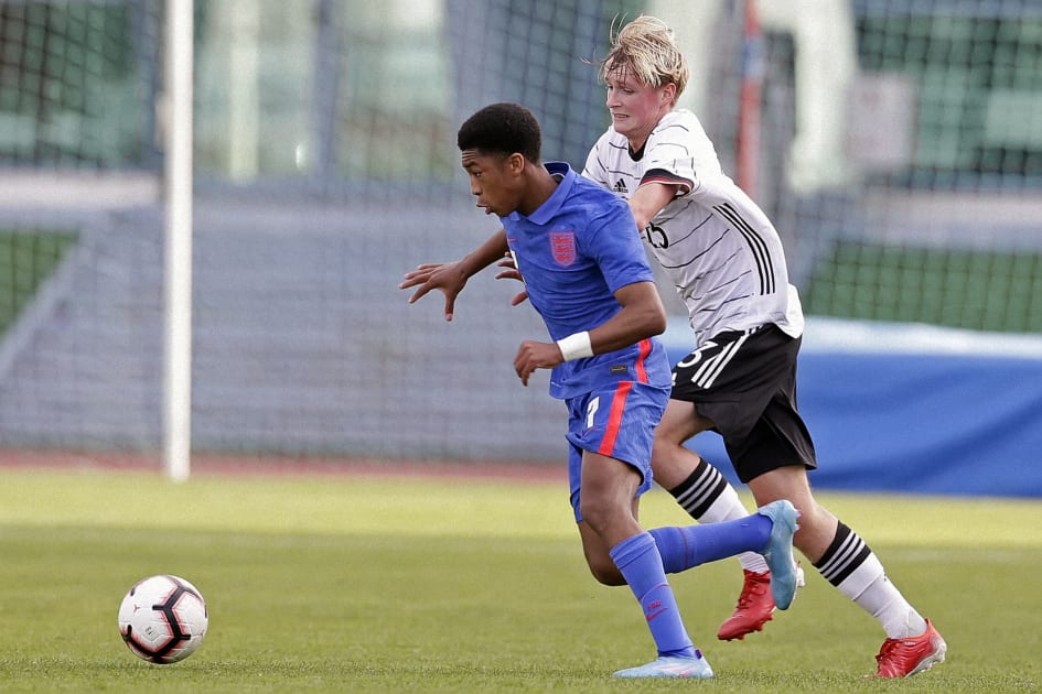 Amo-Ameyaw makes England U18s debut in Tournoi International ...