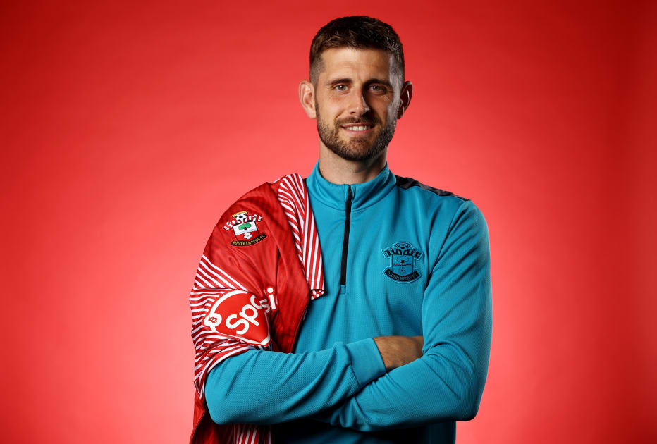 Stephens delighted to remain a Saint | Southampton FC Official Site