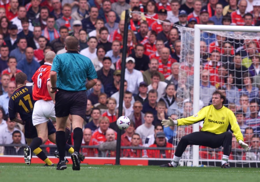 On This Day: Pahars's nutmeg and Taibi's blunder | Southampton FC ...