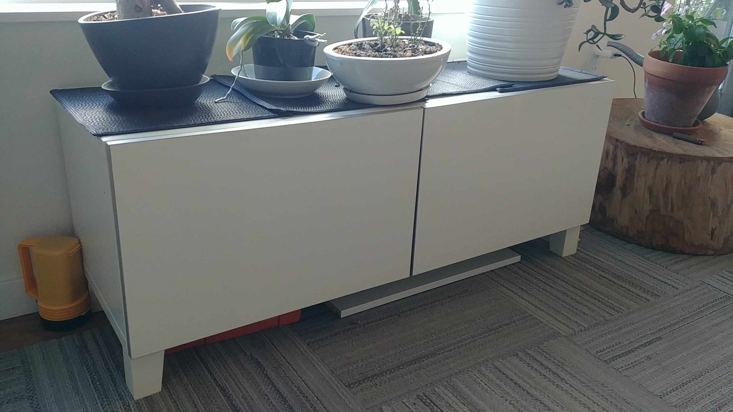 Customer white IKEA Besta unit