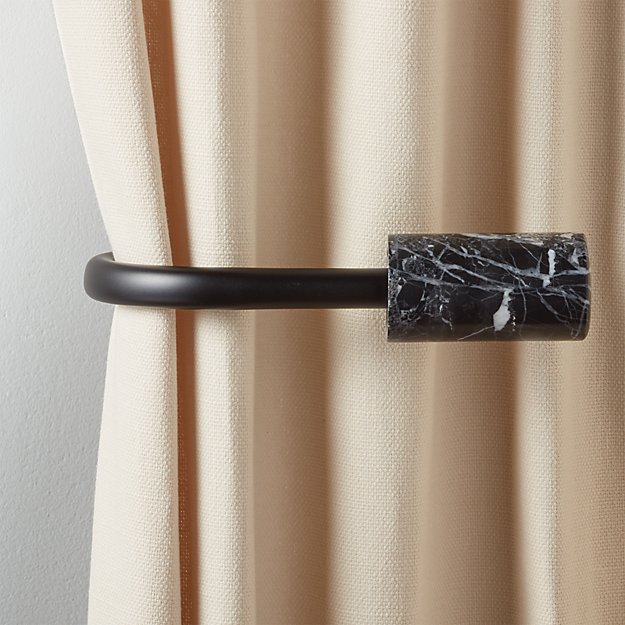 MATTE BLACK WITH BLACK MARBLE FINIAL