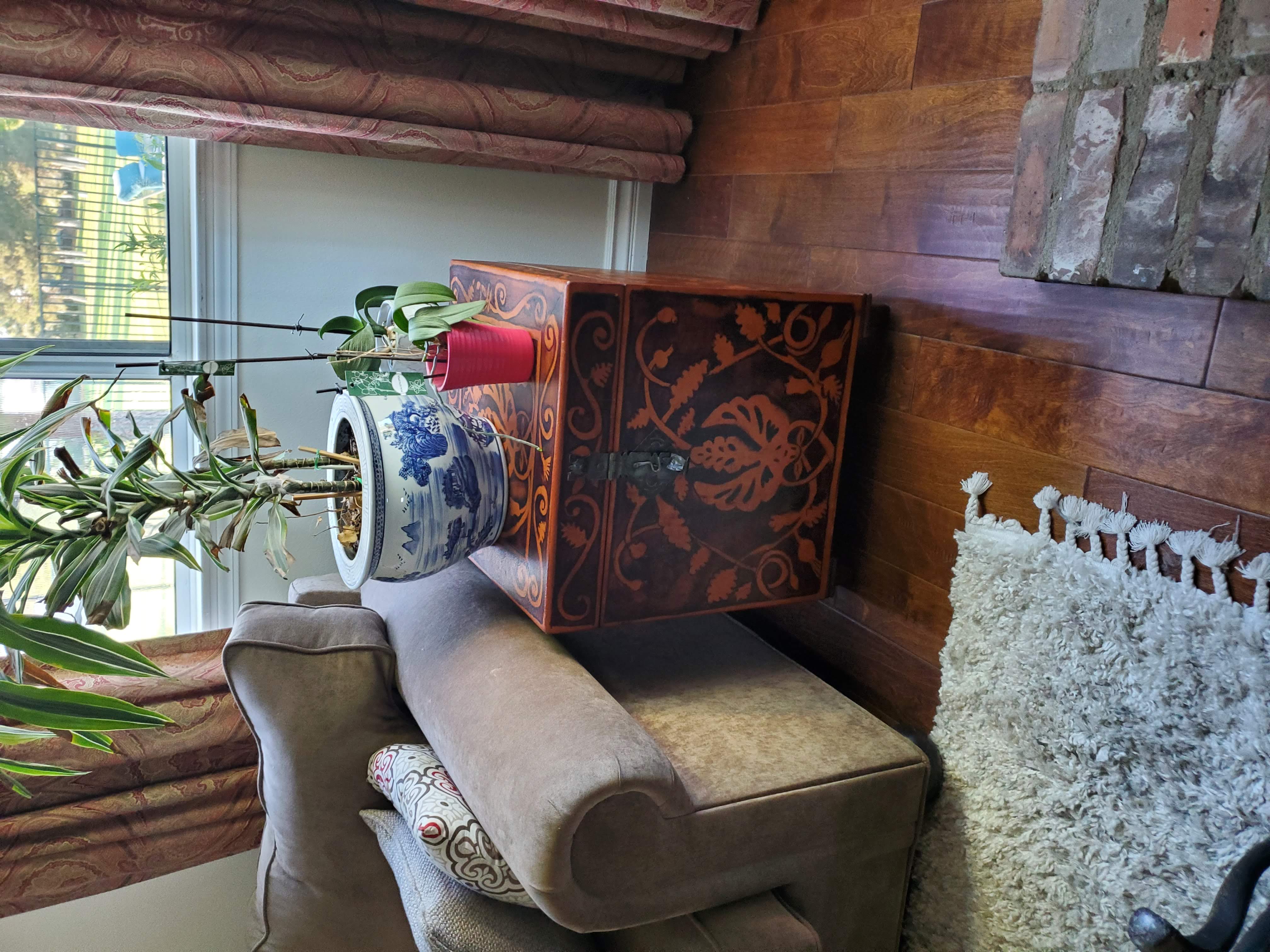 CUSTOMER BOX END TABLE