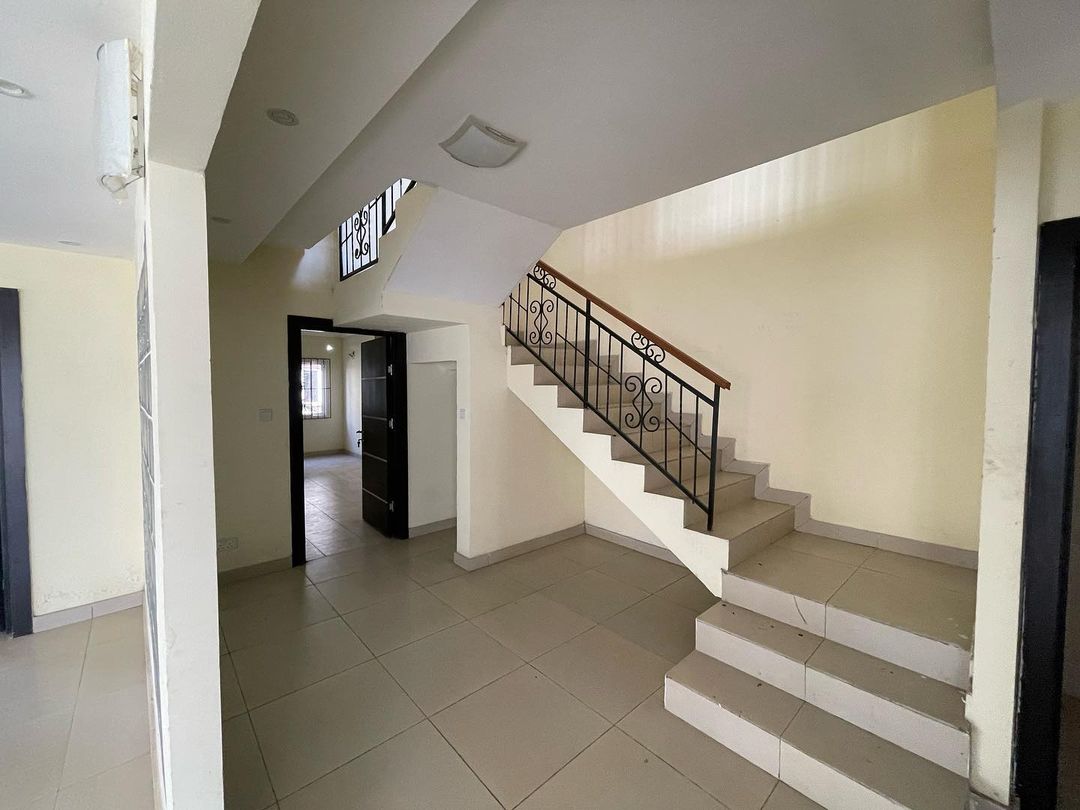 Space | Pearl Deluxe - Pearl Gardens | Spleet Africa