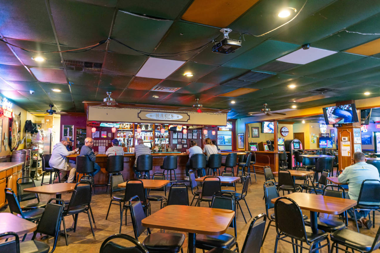 Mac's Tavern & Grill - Arlington, TX
