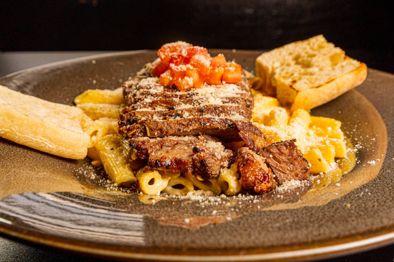 Top Notch Entertainment and Lounge - Montgomery, AL