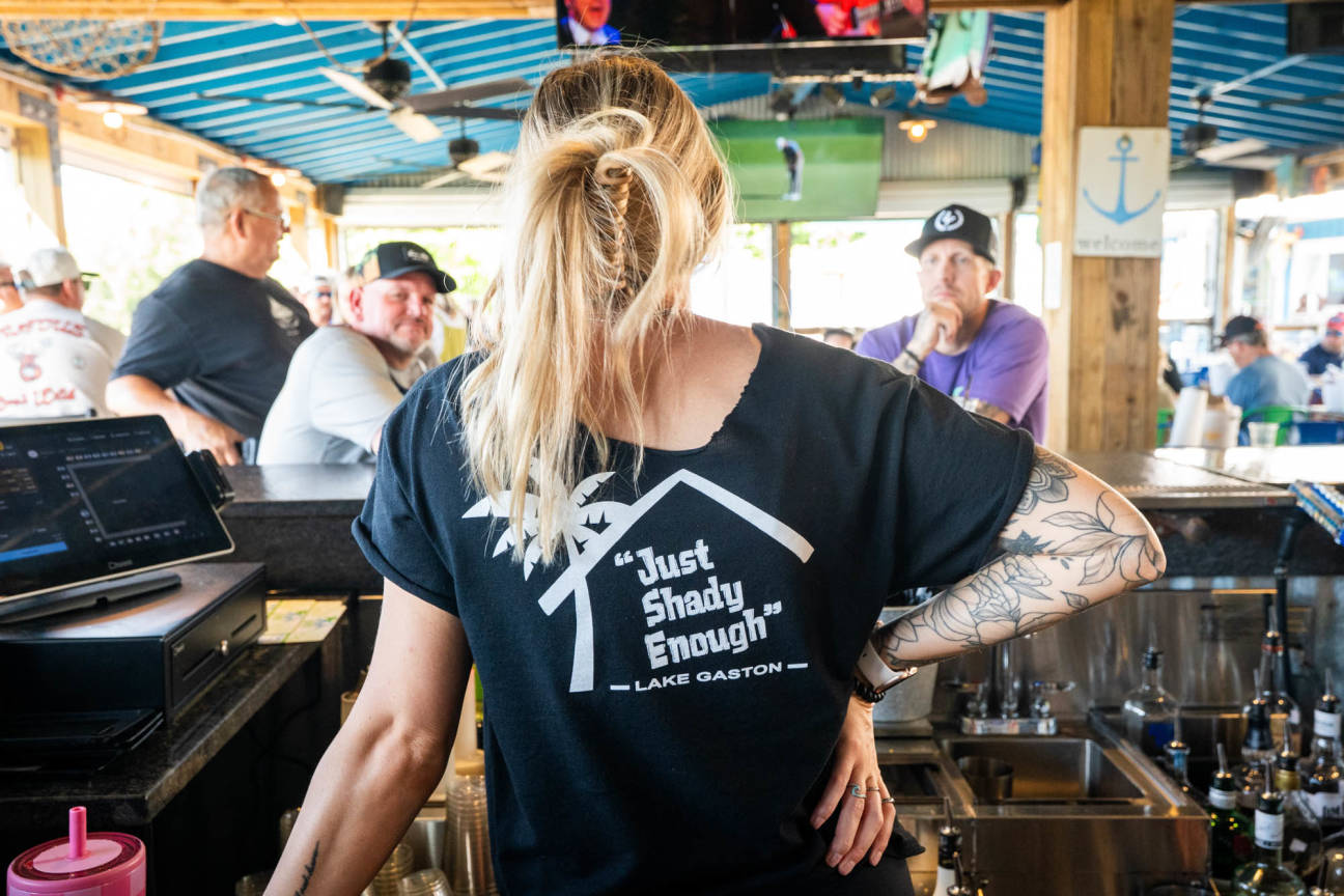 Shady Shack Bar and Grill - Bracey, VA