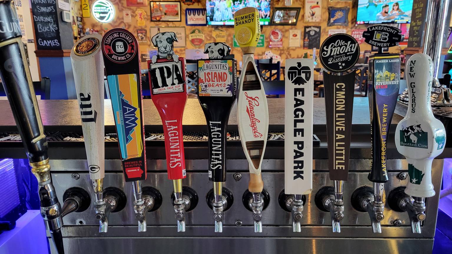 Aliota's Pub & Grill - Northshore Milwaukee, Milwaukee, WI