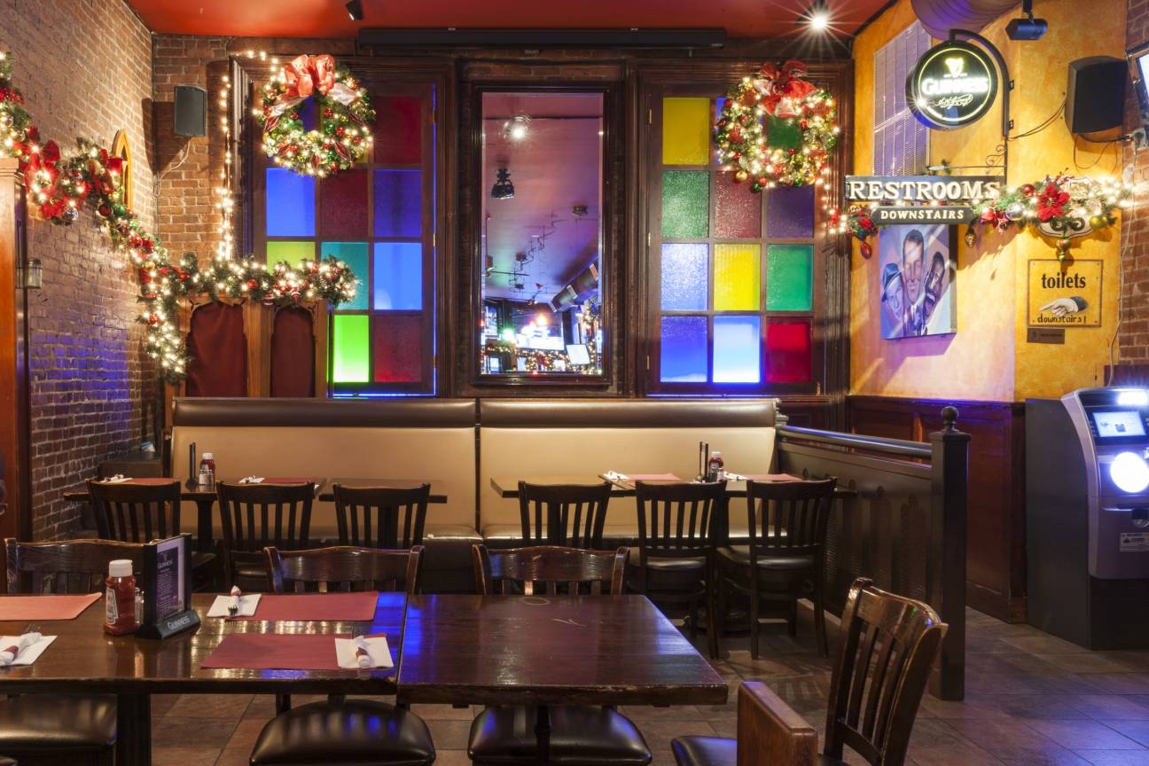 Rumours Irish Pub & Restaurant - Hell's Kitchen best burger
