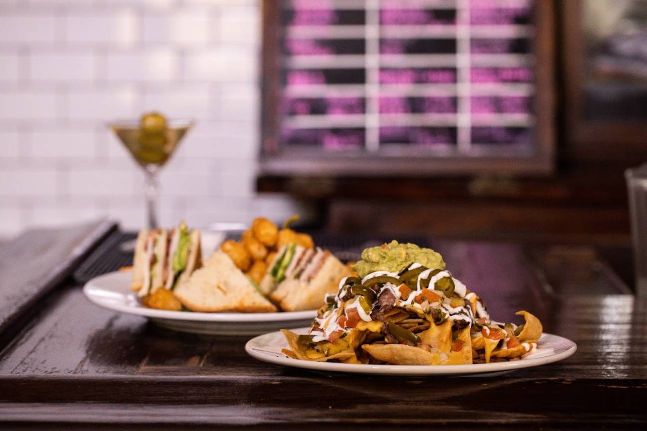 Limelight Sports Pub, Cafe & Cardroom - Alhambra, Sacramento, CA