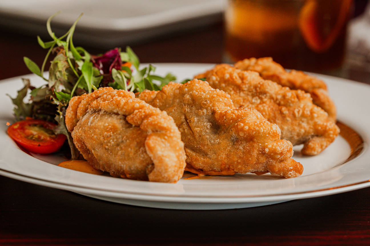 Dell' Rooster Restaurant & Bar - West Town, Chicago, IL