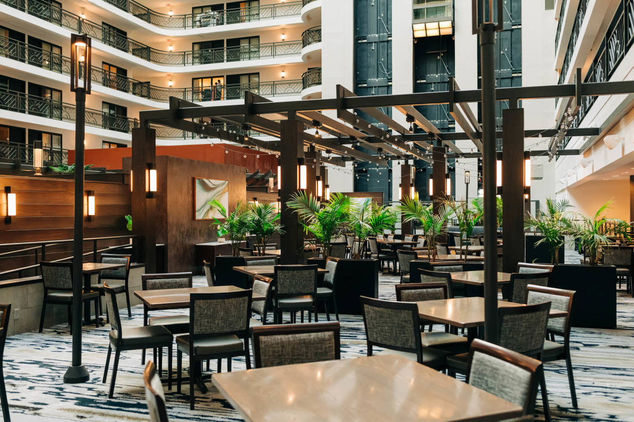 Woolley's Kitchen and Bar - Bloomington, MN