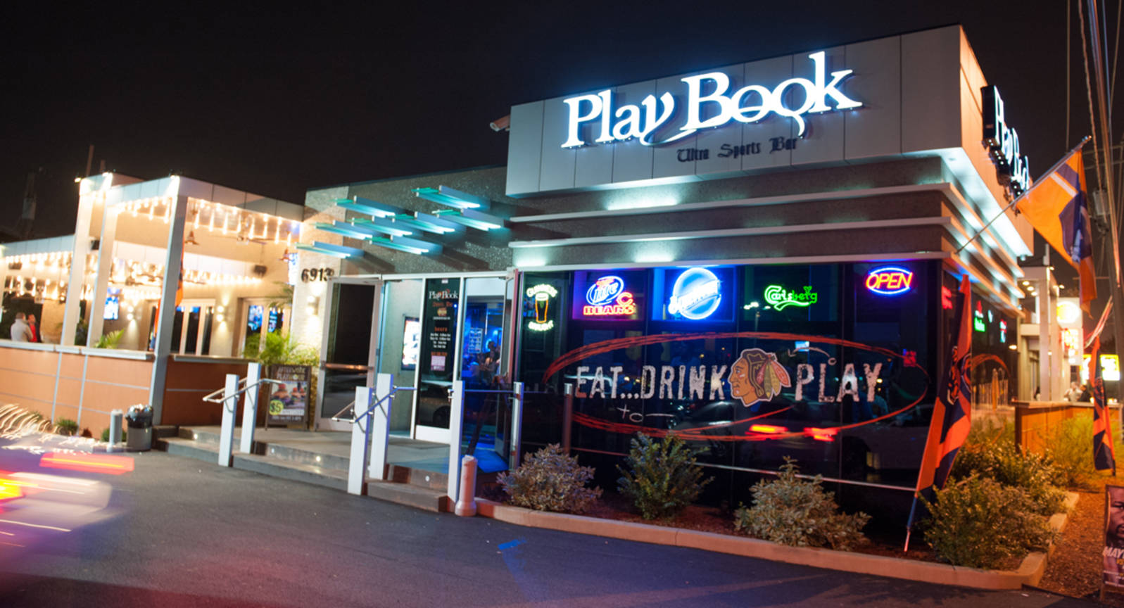 Play Book Sports Bar - Niles, IL