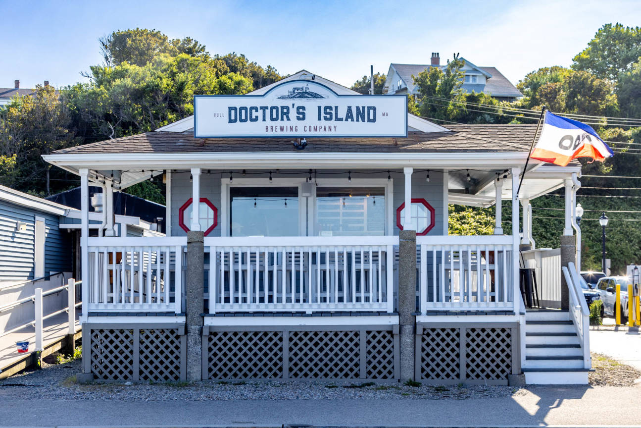 Doctor's Island Brewing Company - Hull, MA