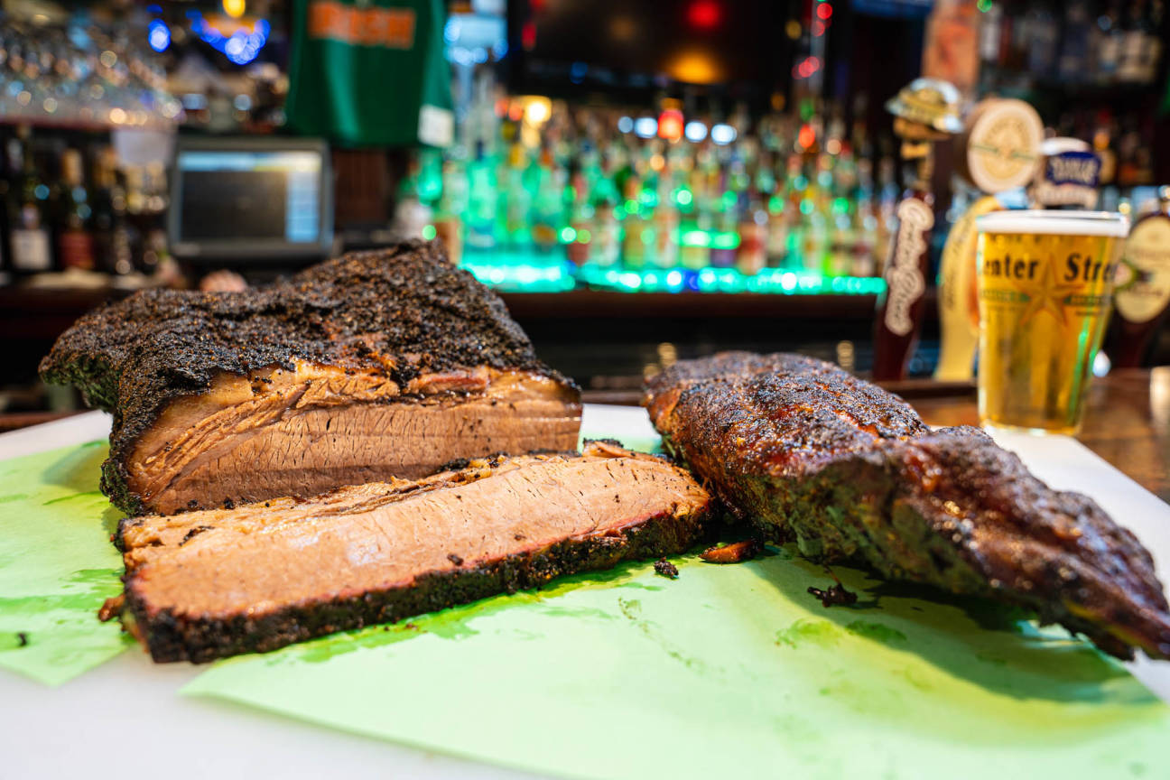 Center Street Smokehouse - western new york, Batavia, NY