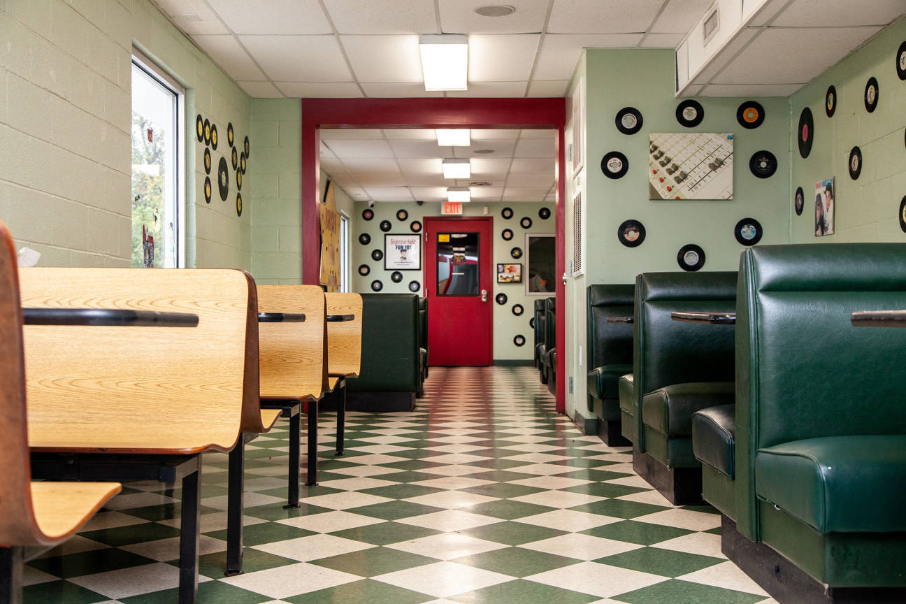 Brightstar Drive In Grill - Mount Holly, NC