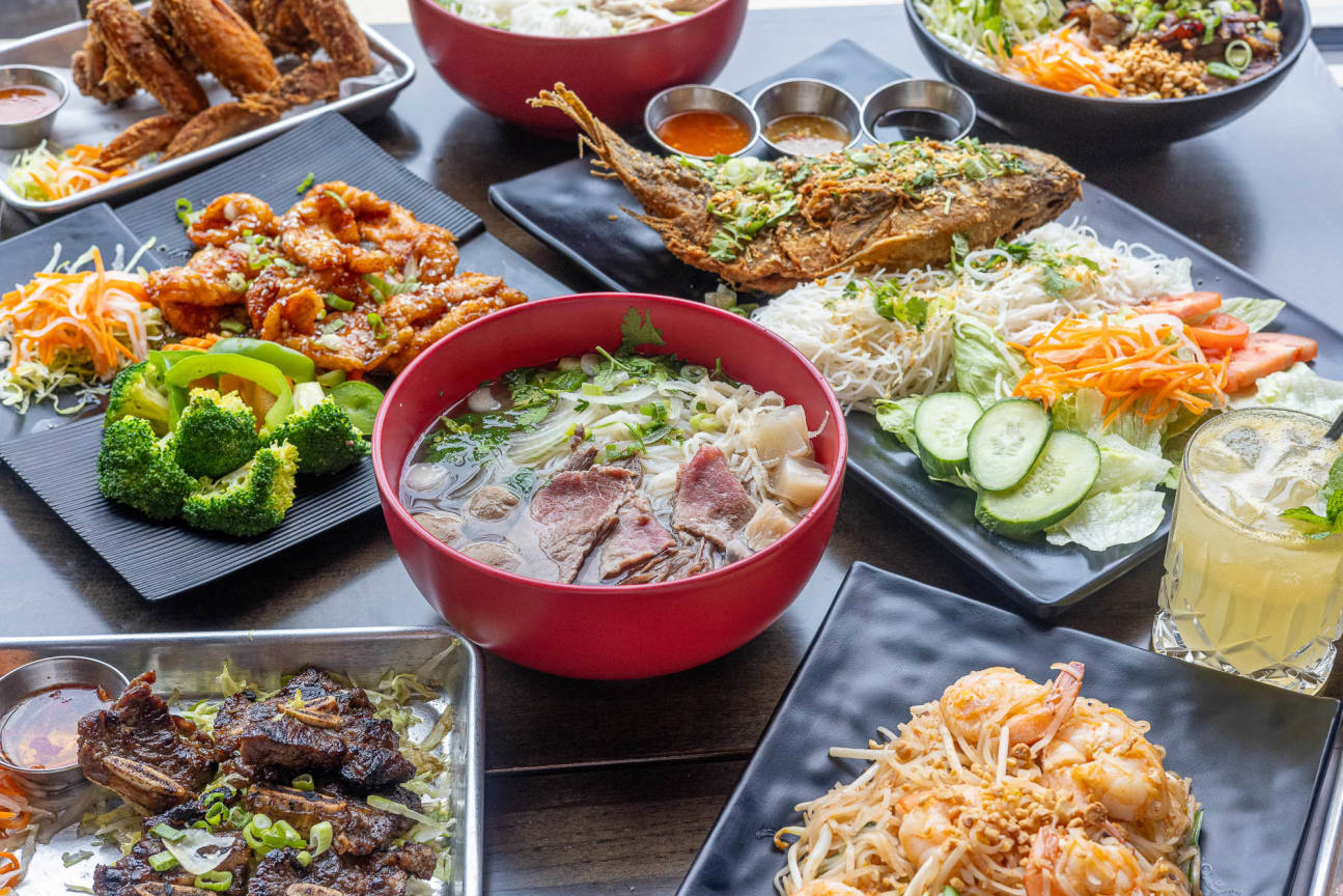 29 Bistro | Pho x Thai Restaurant - Dedham, MA