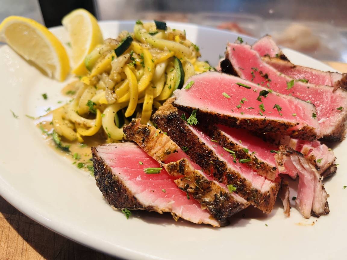 4th Base Restaurant - West Milwaukee - Steakhouse Sports bar