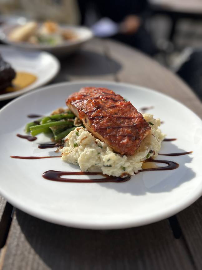 Blue Bell Inn - Blue Bell, PA