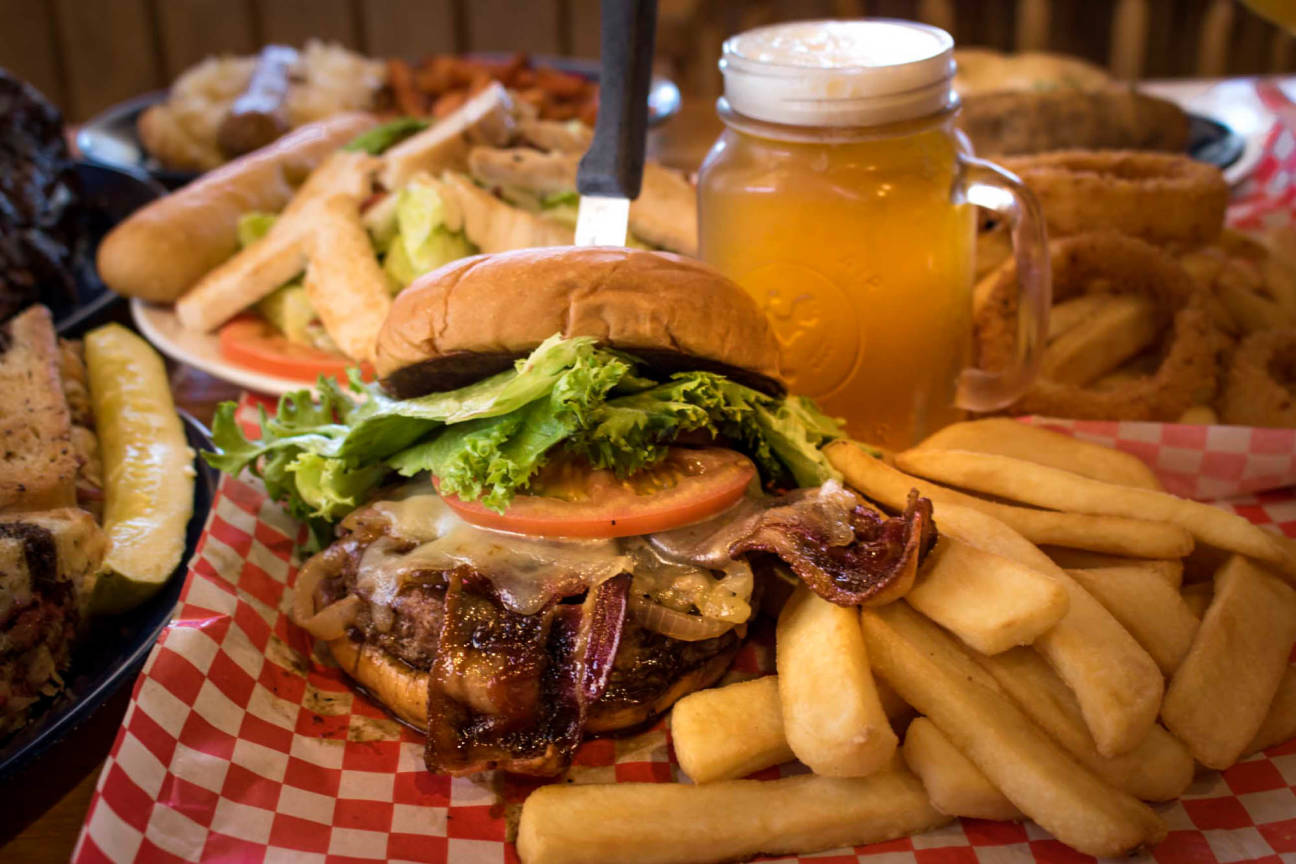 Hamburger Factory Family Restaurant - Old Poway Park, Poway, CA