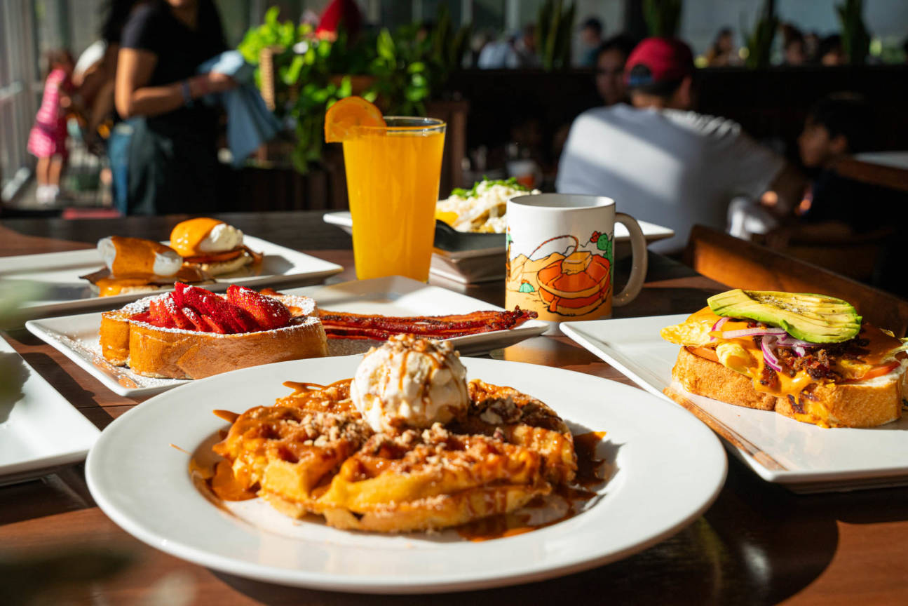 Crave Kitchen and Bar (Cincinnati) - El Paso, TX